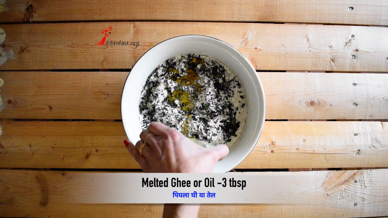 No-Fry Oats Moringa Mathri, Savory Indian Cracker | fitnfastrecipes